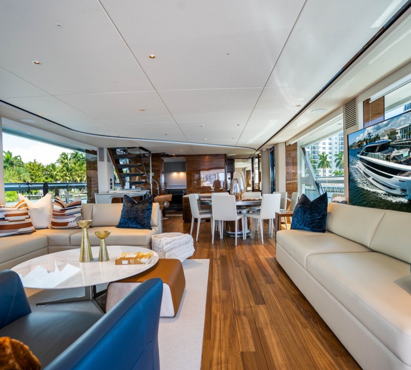 Yacht SPLASH, Princess X95 | CHARTERWORLD Luxury Superyacht Charters